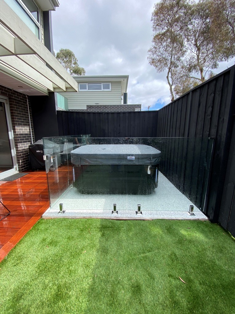 Glass Pool and Spa Fences - Swimco